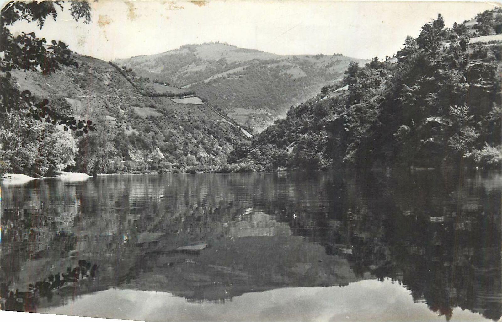 Romania Oltul langa turnu rosu rau padure Postcard | Europe - East ...