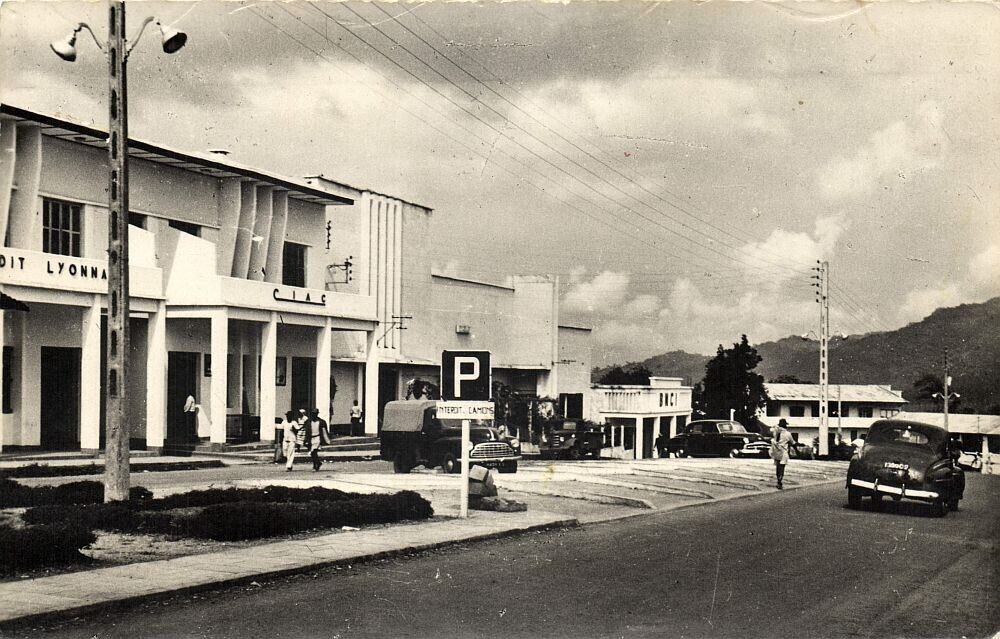 cameroon, NKONGSAMBA, Parking Avenue de la Gare, Car (1960s) Postcard ...