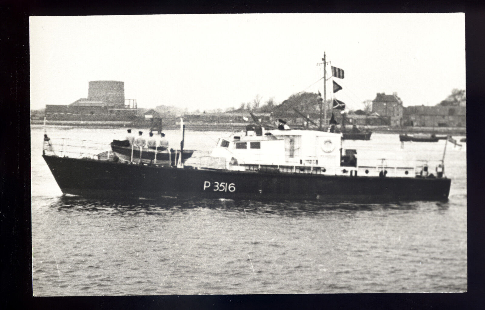 na0935 - Royal Navy Warship - HMS P3516 - photograph | Ephemera ...