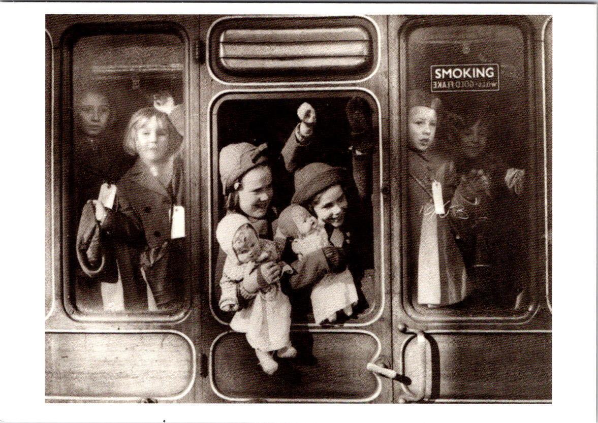 Repro, CHILDREN IN WAR Evacuees Wave Goodbye WWII British Homefront 4X6 ...