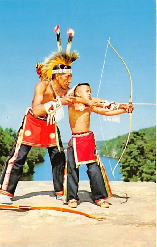 Archery Lesson The Winnebago Indians - Wisconsin Dells, Wisconsin WI ...