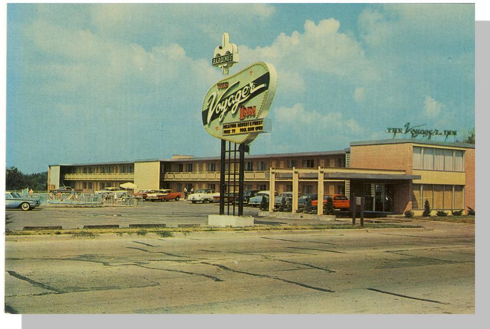 Decatur, Illinois/IL Postcard, Barding's Voyager Inn-Motel, Neon Sign ...