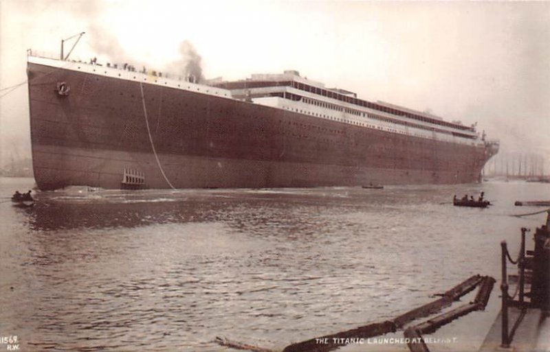 SS Titanic Launching, Modern Card White Star Line Titanic Ship | Topics ...