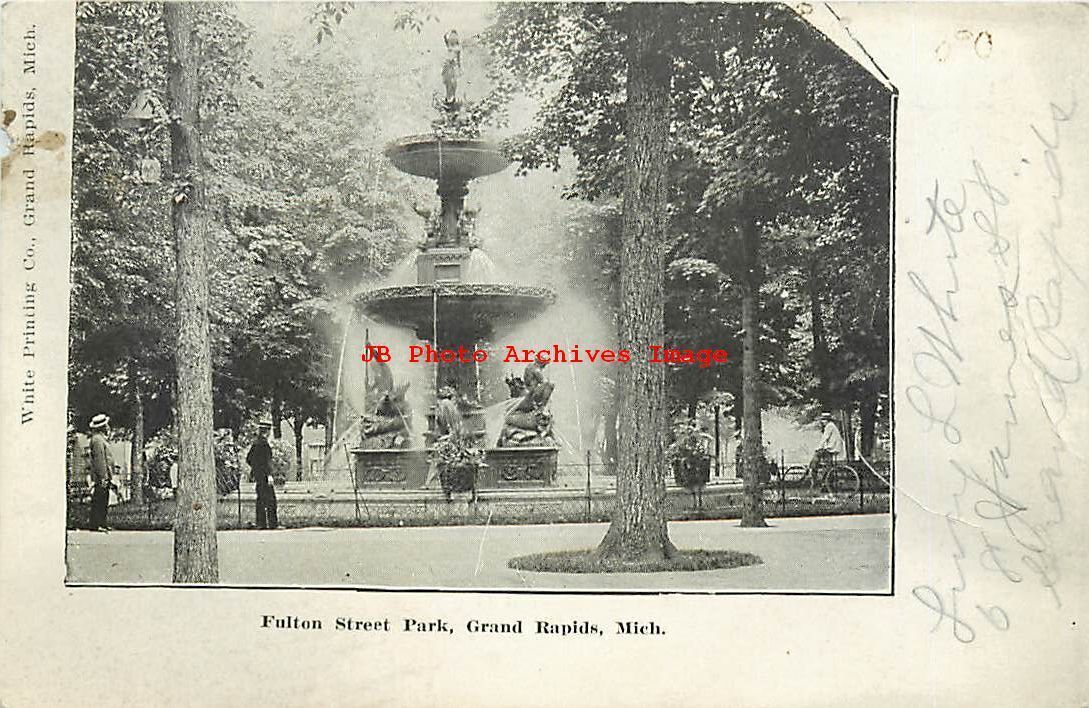 5 Postcards, Grand Rapids, Michigan, Park Buildings & Water Fountain ...