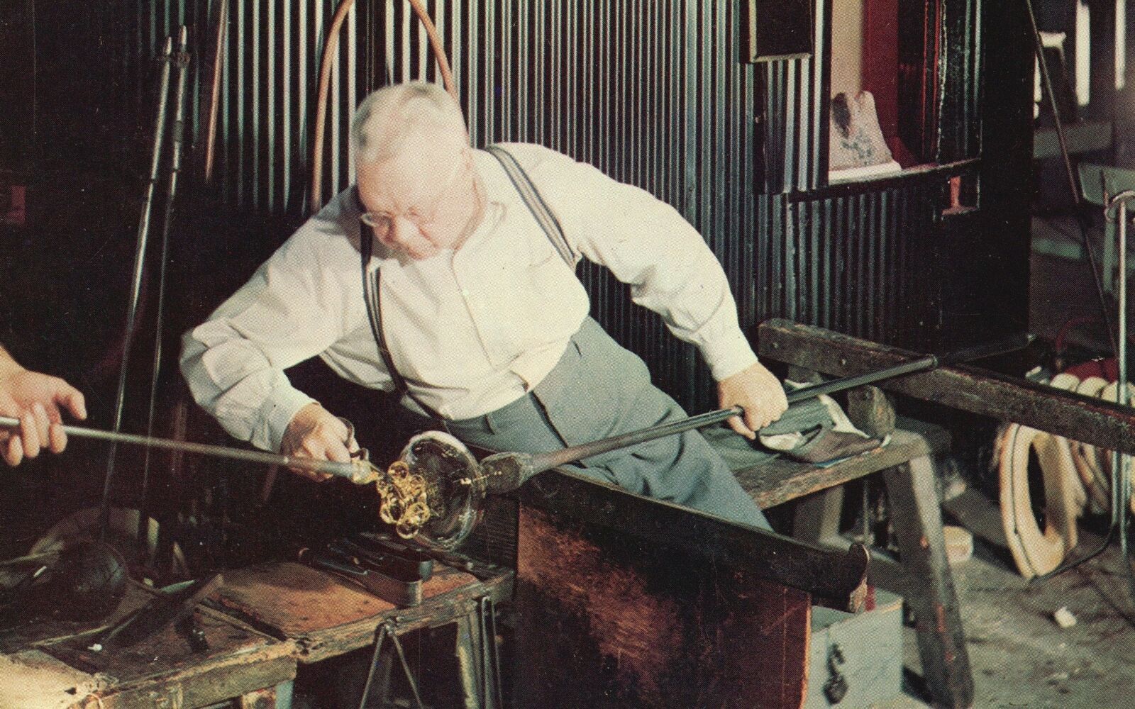 Vintage Postcard Making The Steuben Glass Gaffer Corning Glass Center ...