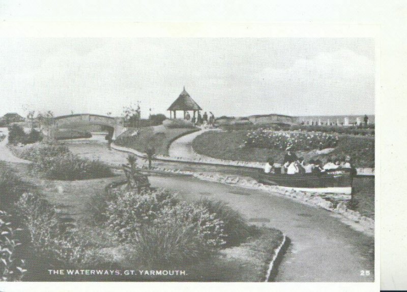 Norfolk Postcard - The Waterways - Great Yarmouth - Ref TZ2955 | United ...