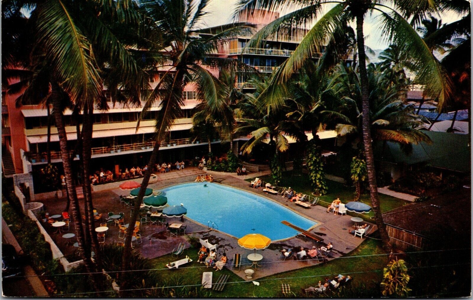 Vtg Honolulu Hawaii HI Waikiki Beach Edgewater Hotel Swimming Pool View ...