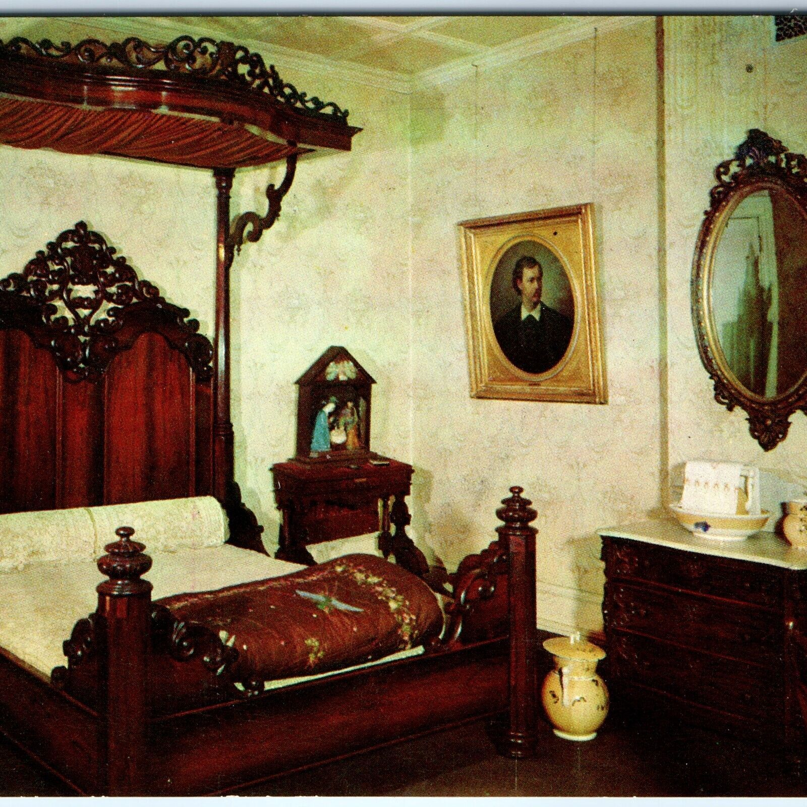 c1950s Prairie du Chien, WI Master Bedroom Villa Louis Hercules Dousman ...