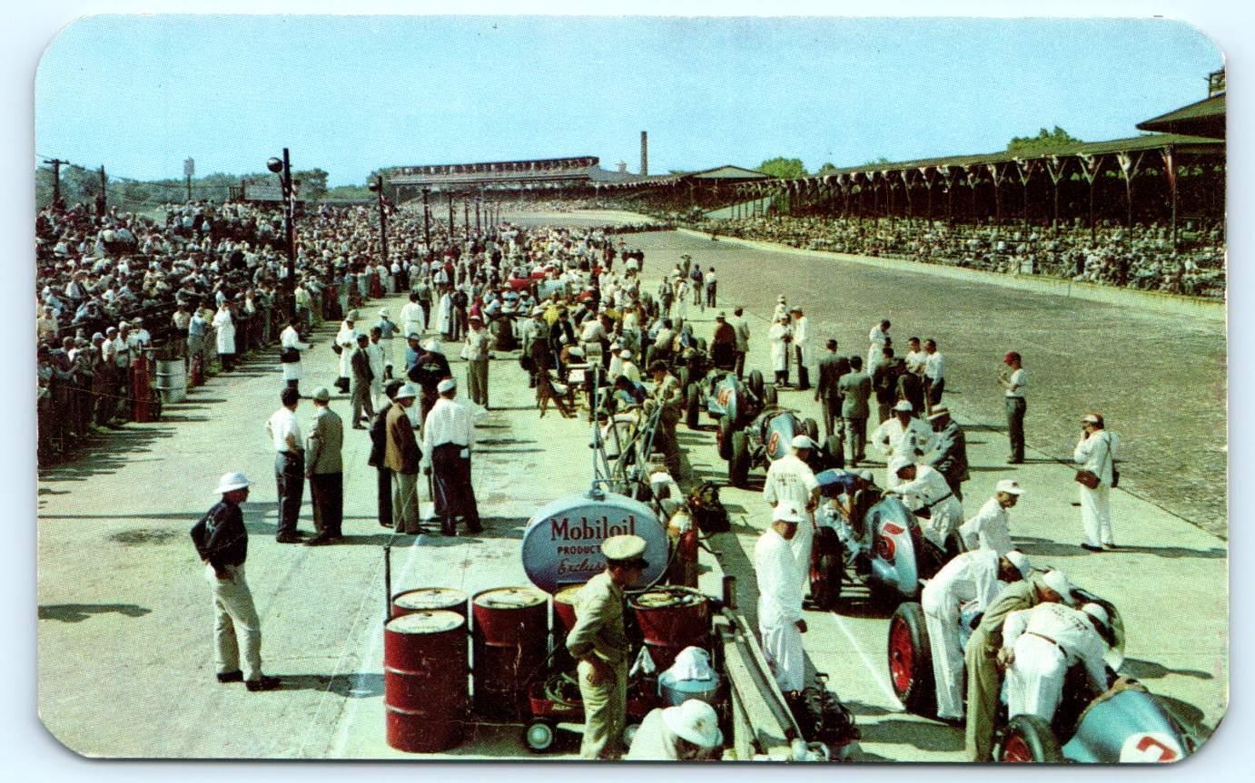 INDIANAPOLIS, IN Indiana ~ 500 MILE SPEEDWAY ~ Pit Area Race Car c1950s ...