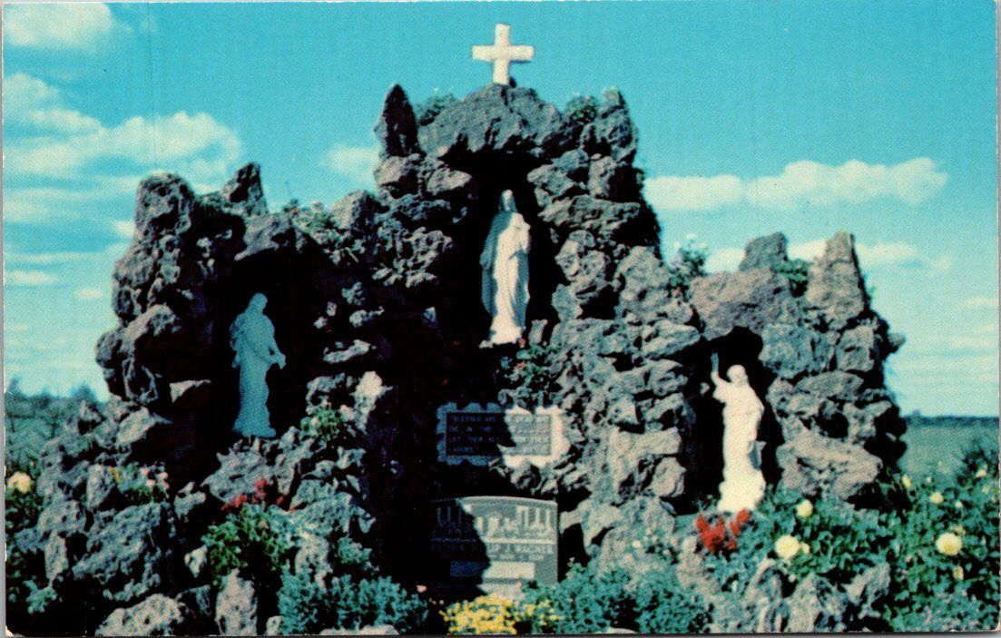 Wisconsin Rudolph Resurrection Shrine At Grotto & Wonder Cave | United ...