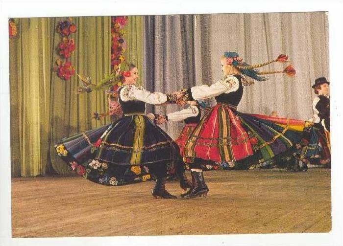 NATIVE FOLK DANCE = 2 Ladies in Traditional Dress Dance the Mazur ...