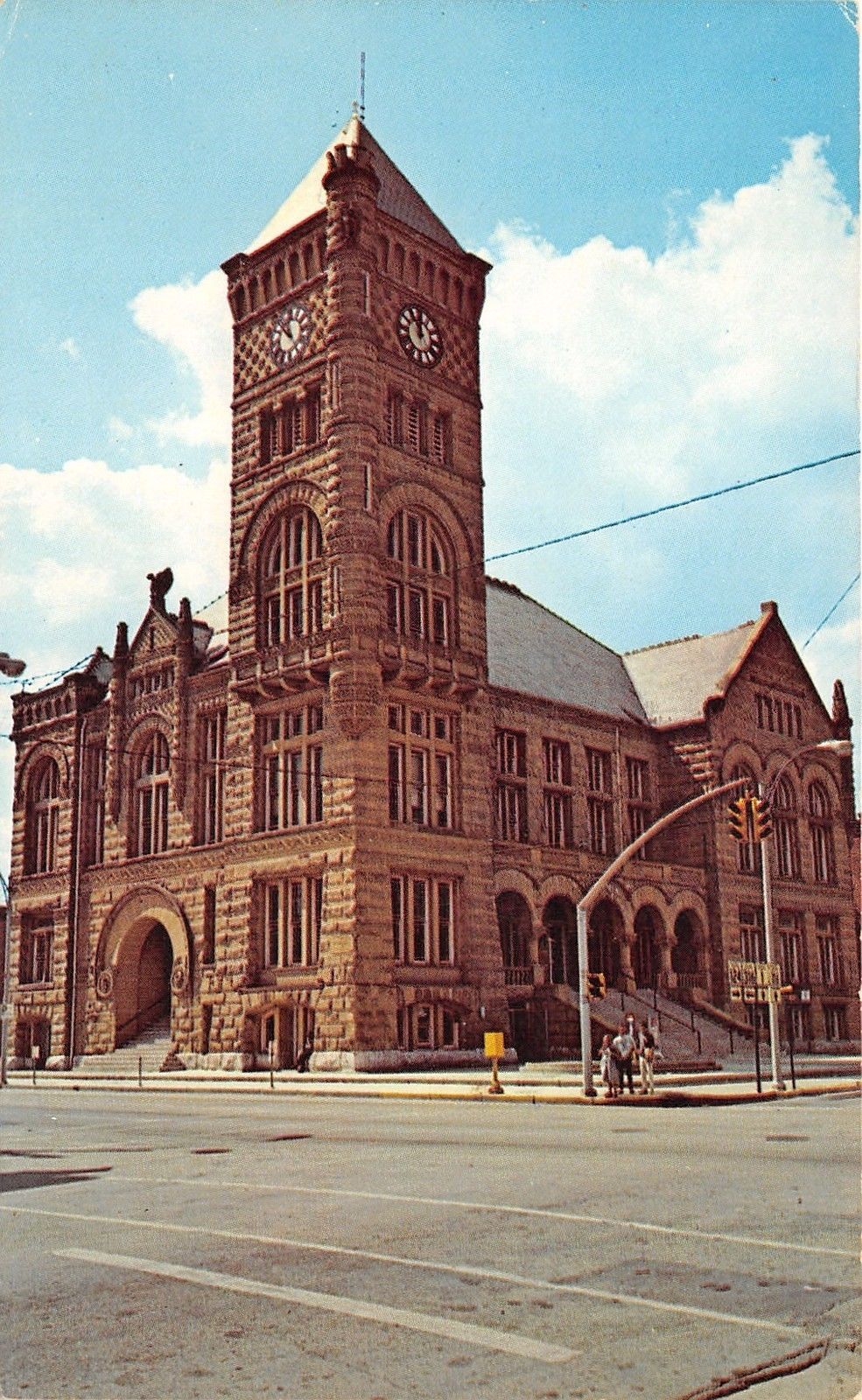 Bluffton Indiana~Wells County Court House & Street View~People on ...