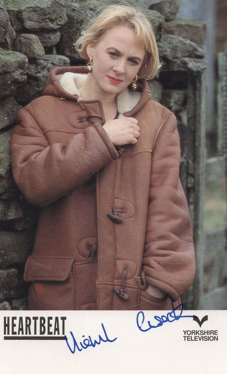 Niamh Cusack Irish Actress Heartbeat Hand Signed Cast Card Photo ...