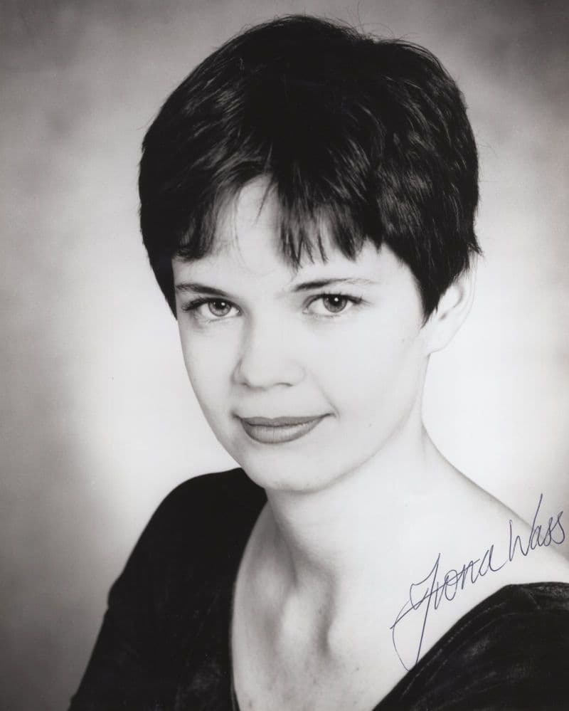 Fiona Wass BBC Grown Ups In The Flesh 10x8 Hand Signed Photo & Letter ...