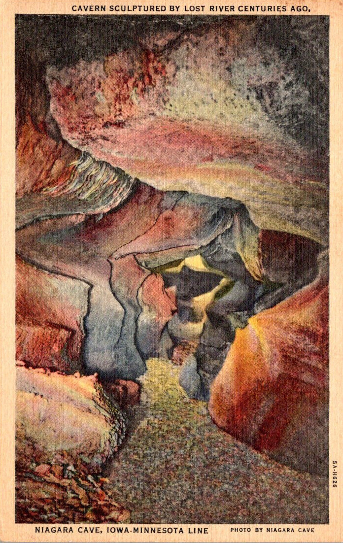 Minnesota Iowa Line Niagara Cave Cavern Sculptured By Lost River ...
