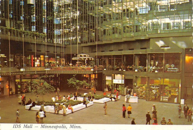 Minneapolis, MN Minnesota IDS CENTER MALL Courtyard View 4X6 Postcard ...