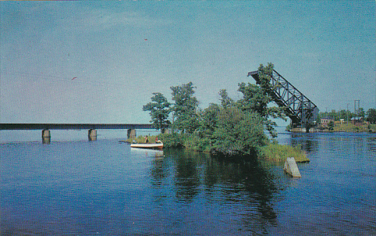 Canada Ontario Fort Frances The Lift Bridge On The Rail Causeway Across ...
