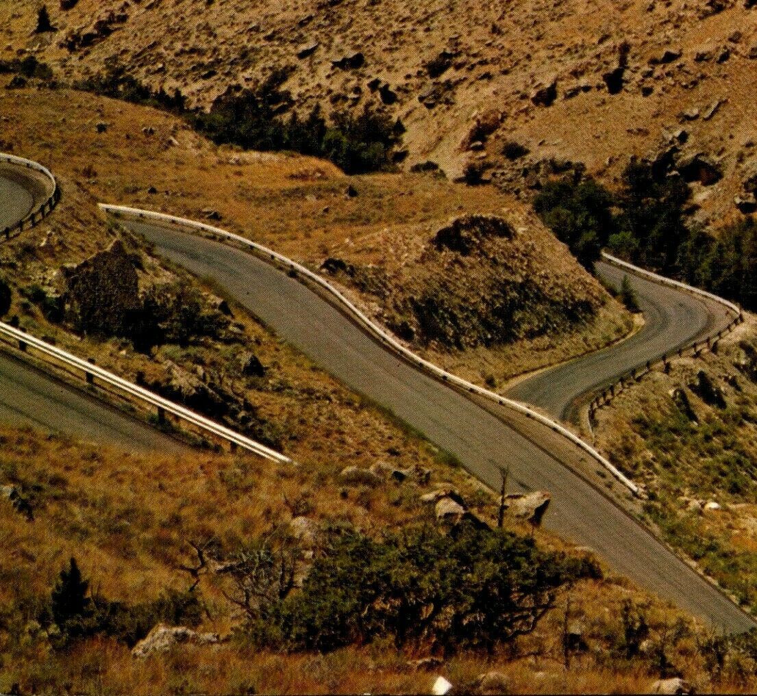 Switchbacks Shell Canyon Big Horn Mountains, Montana Highway 14 ...