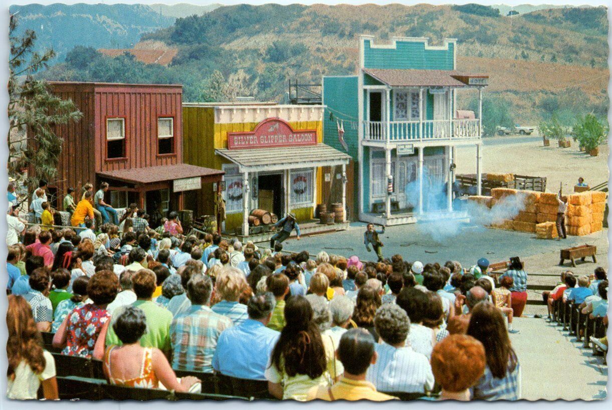 Stunt Show at the Amphitheatre, Universal Studios - Universal City ...