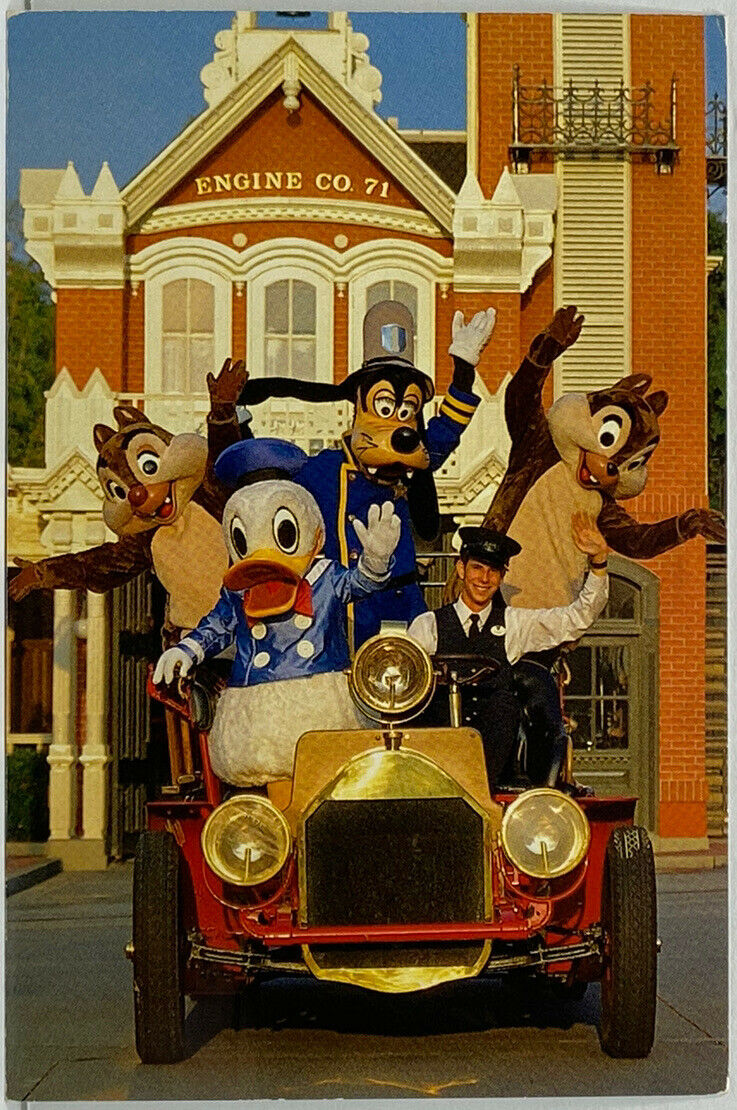 WALT DISNEY WORLD Where's The Fire Police Chief Goofy Engine Co. Photo ...