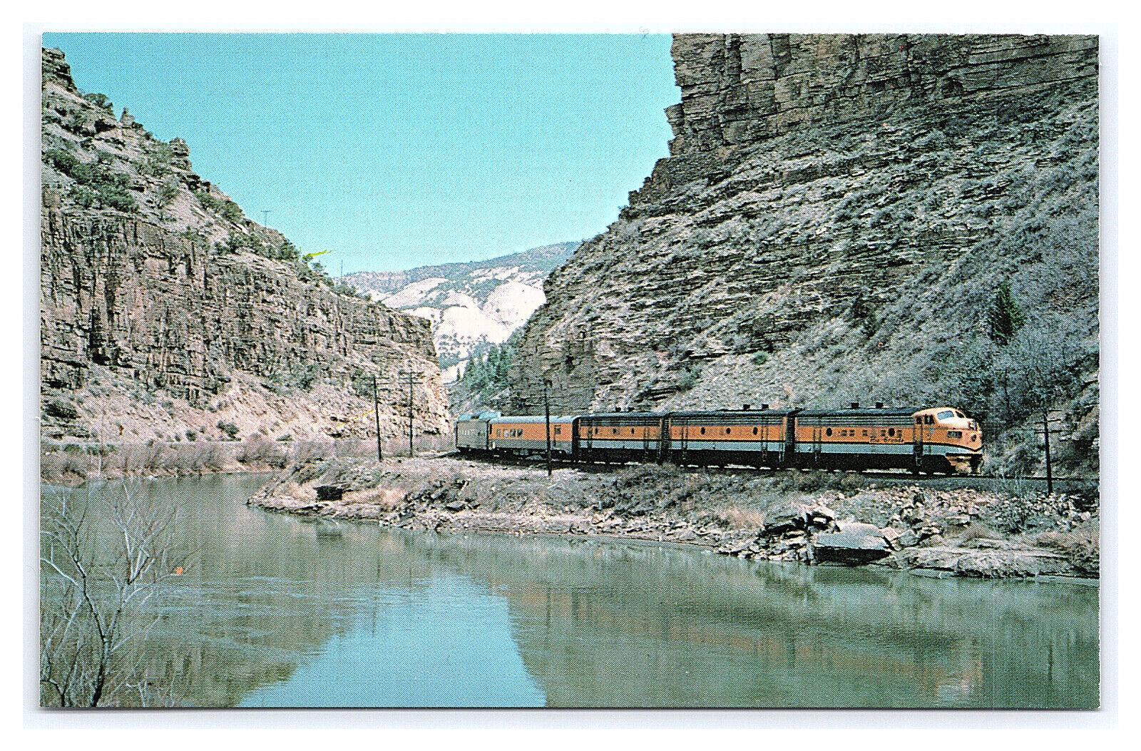 Denver & Rio Grande Western Railroad's "Rio Grande Zephyr" Colorado ...