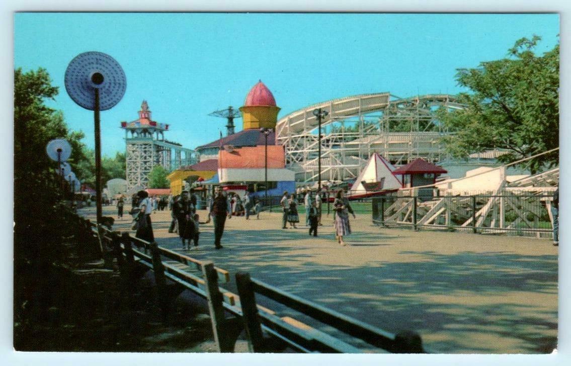 3 Postcards CHICAGO RIVERVIEW AMUSEMENT PARK Chutes Water Bug Flying ...