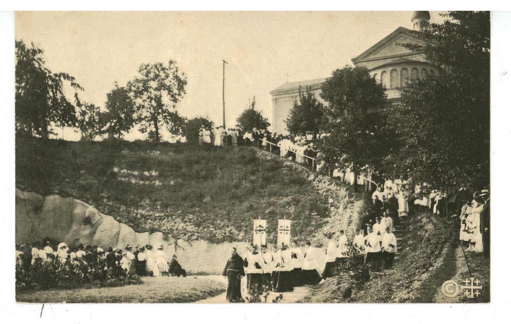 DC - Washington. Mt St Sepulchre Fran. Monastery Dedication Procession ...