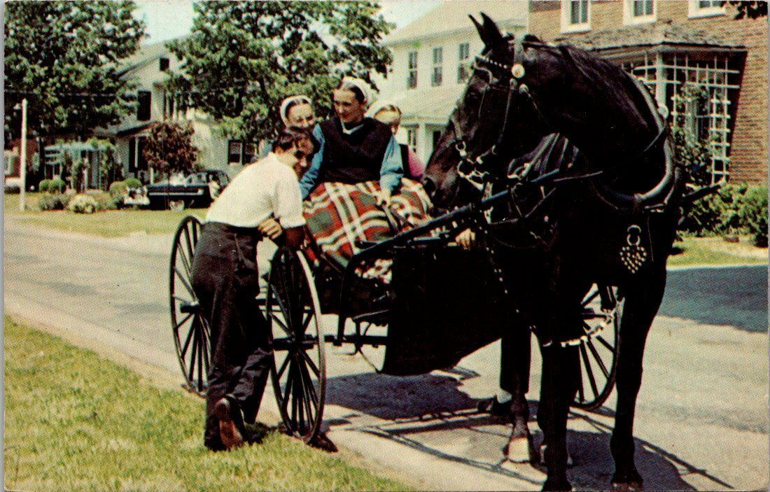Pennsylvania Amish Country Amish Boy Talking To Amish Girls In Open ...