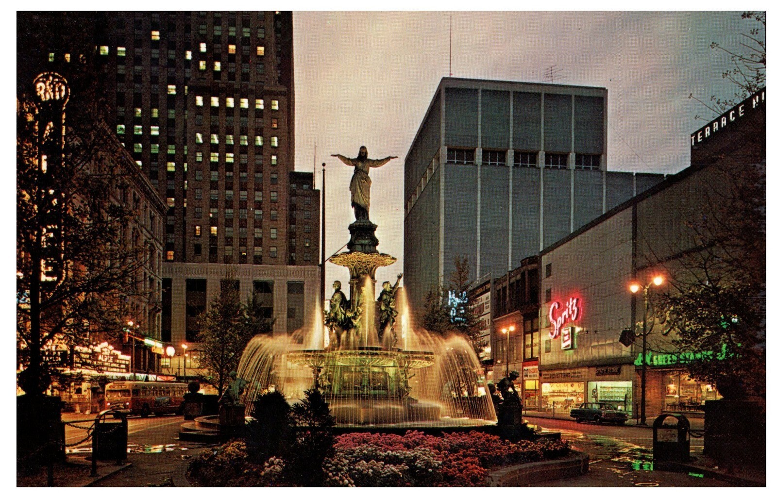 Vintage 1964 Cincinnati Ohio Fountain Square Night Scene Postcard ...