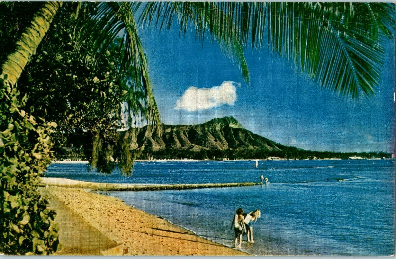 Vintage Waikiki Beach with Diamond Head in the distance on Oahu Hawaii ...