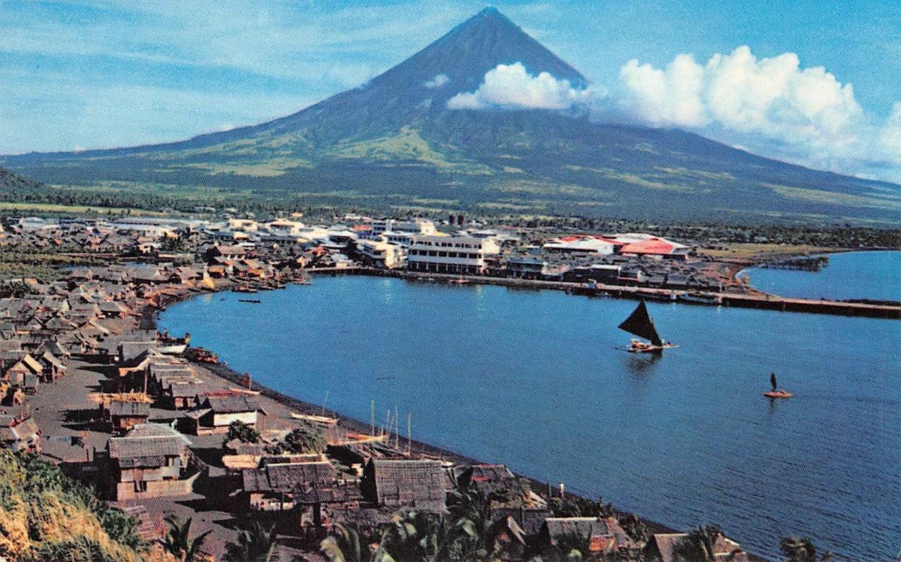 PHILIPPINES Mt. Mayon Volcano Legaspi PAN AM Airlines c1960s Vintage ...