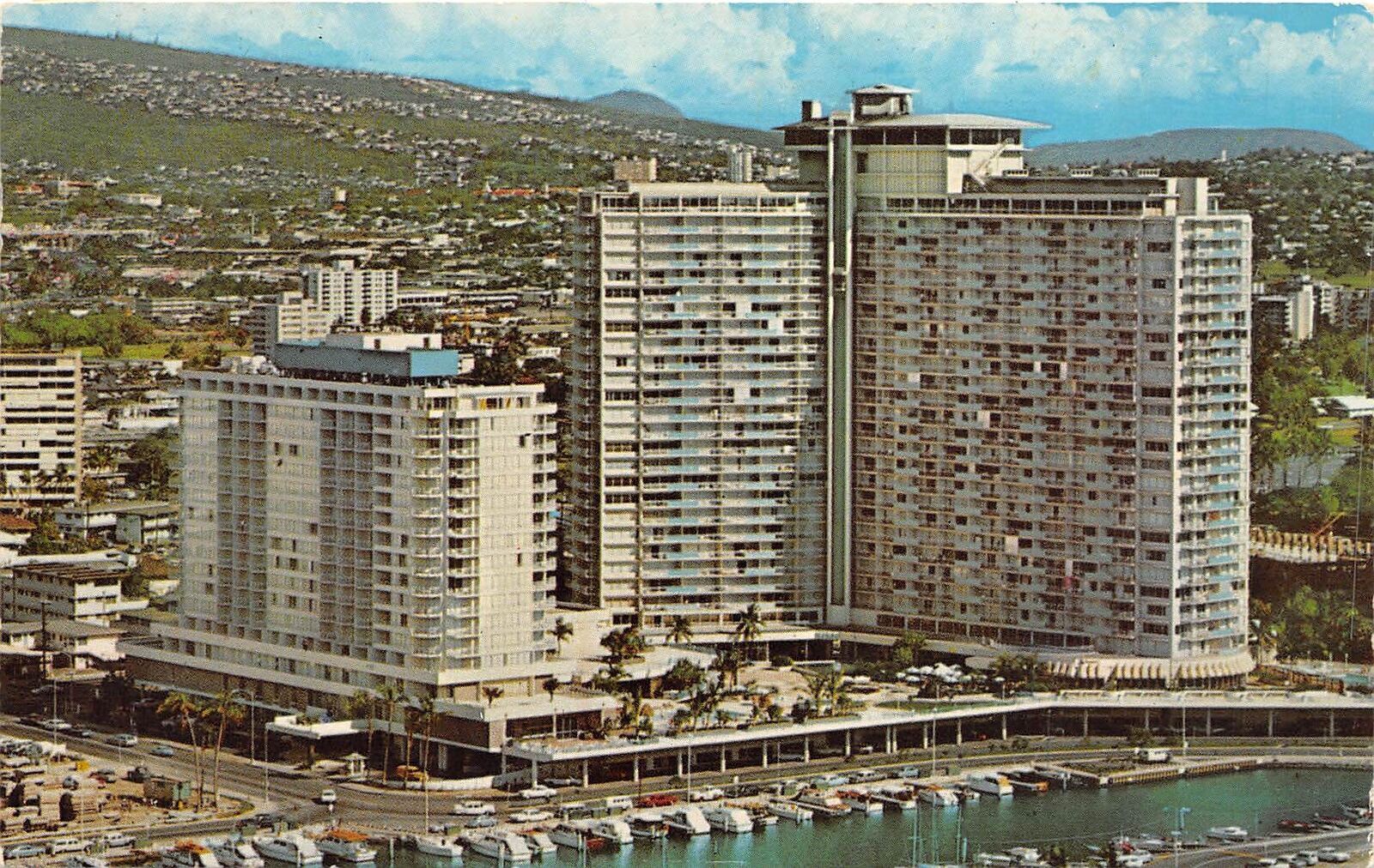 Honolulu Hawaii 1971 Postcard Ilikai Hotel Waikiki | United States ...