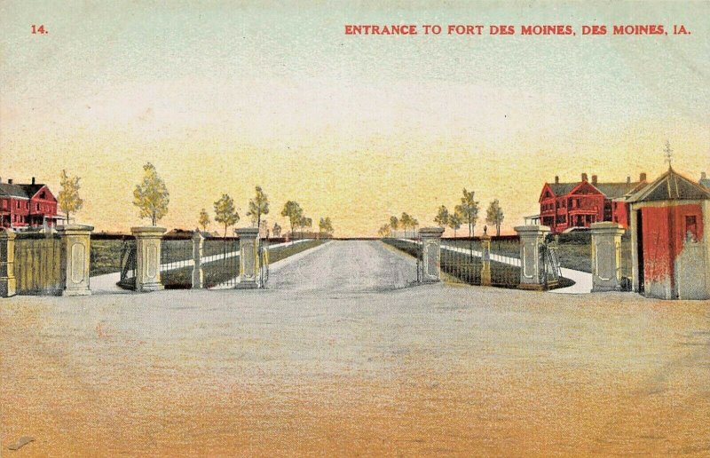 DES Moines Ia~Entrance to Fort~Ww1 Training Base for Black Soldiers ...