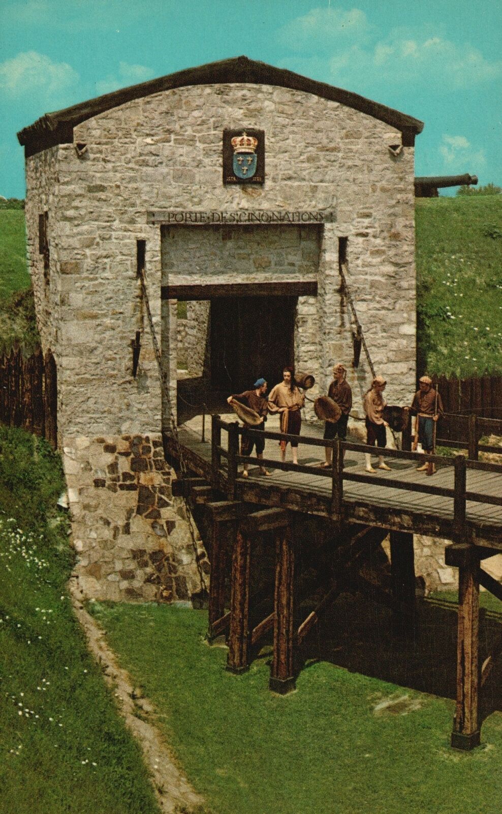 Vintage Postcard Main Gate & Drawbridge Old Fort Niagara Museum New ...