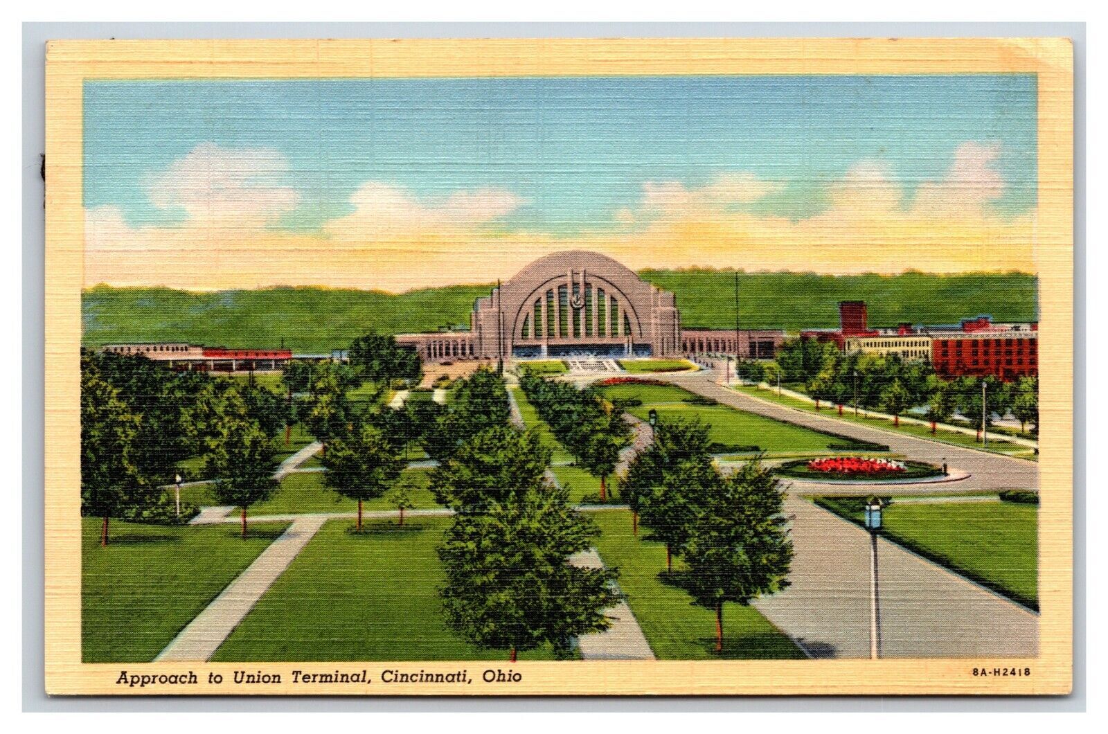 Approach to Union Terminal Cincinnati Ohio OH Linen Postcard R13 ...