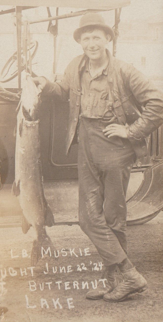 Lake Butternut WISCONSIN RPPC 1924 GIANT FISH Fishing 25 lb Muskie nr ...