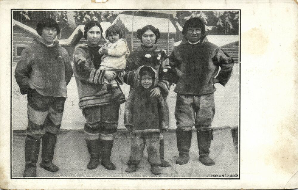 denmark, Greenland Grönland (?), Inuit Eskimo Family (1910s) | Europe ...