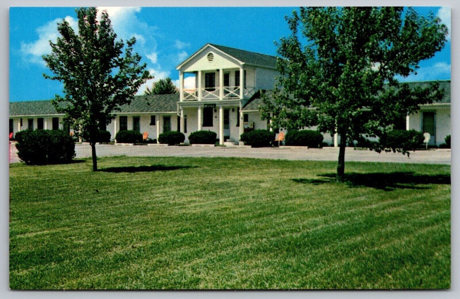 Evandrew Motel Jasper Indiana Street View Main Entrance Vintage UNP PC ...