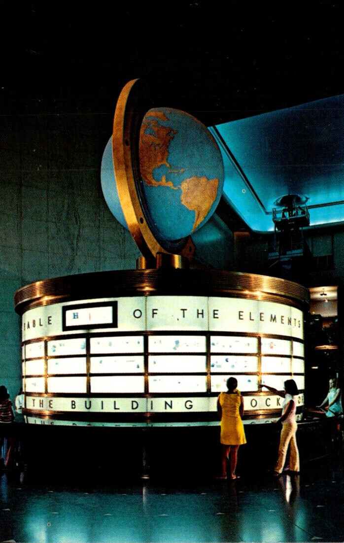 Illinois Chicago Museum Of Science and Industry Periodic Table Of ...