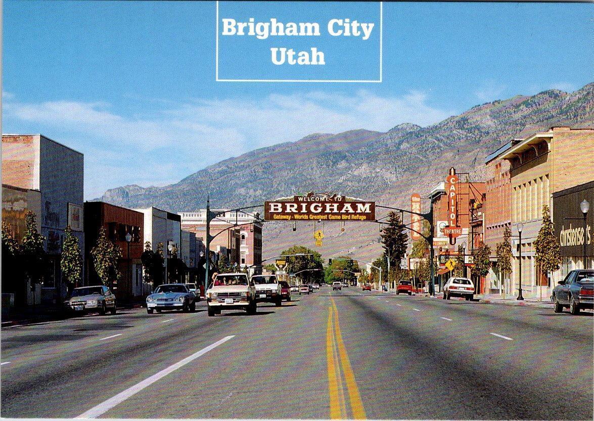2~4X6 Postcards Brigham City, UT Utah MAIN STREET SCENE~Welcome Arch ...