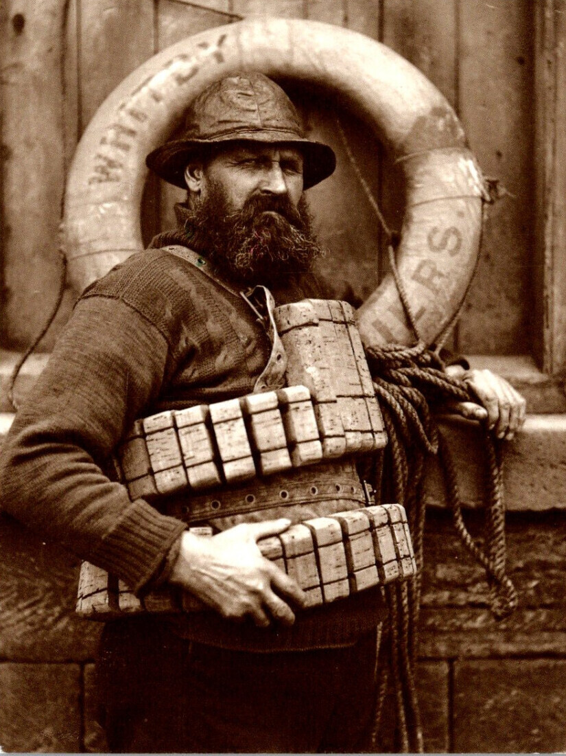 Henry Freeman Lifeboatman Sole Survivor Of The Whitby Lifeboat Disaster ...