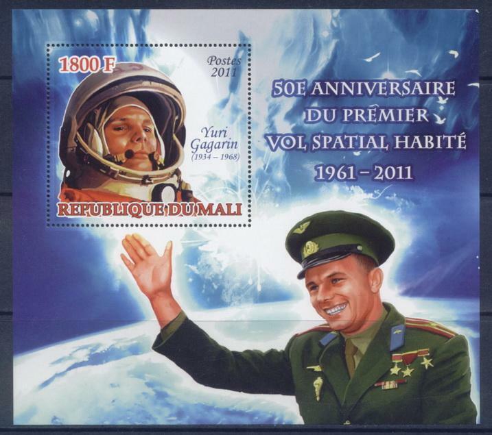 2011 50Th Anniv First Man In Space Yuri Gagarin Space Uniforms Medals ...