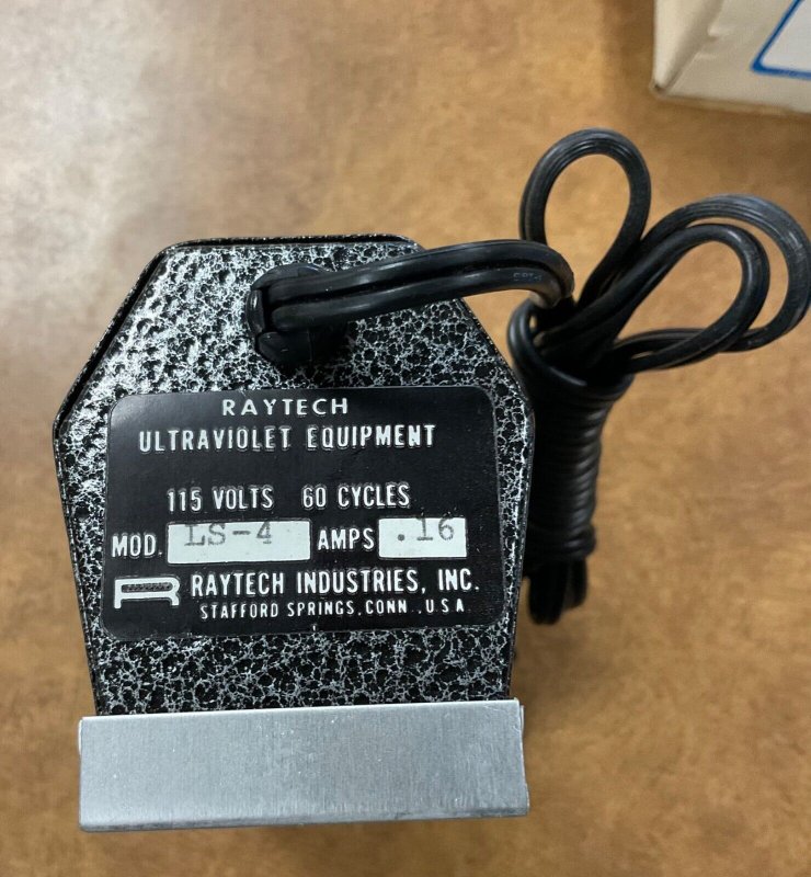 Raytech LS-4 UV Light Vintage USA Ultraviolet Light unused, works well ...