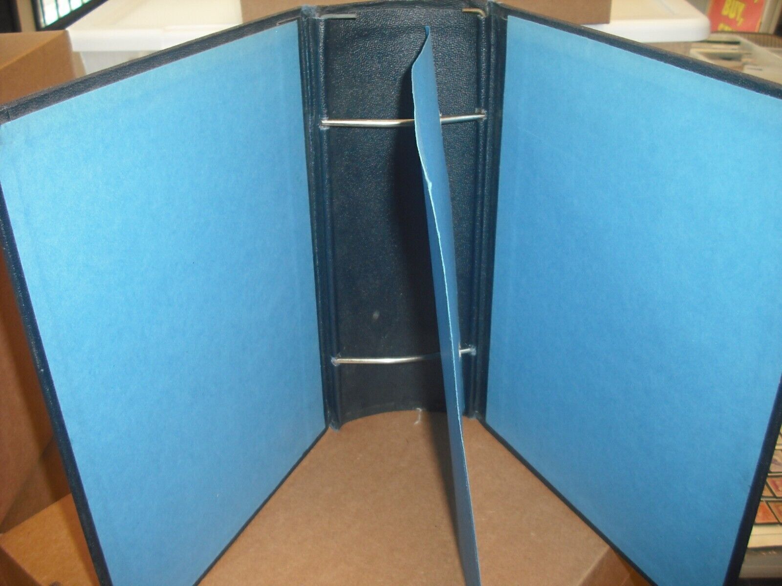 4 Minkus Global 2 Post Albums in a banker box, used (minkus ...