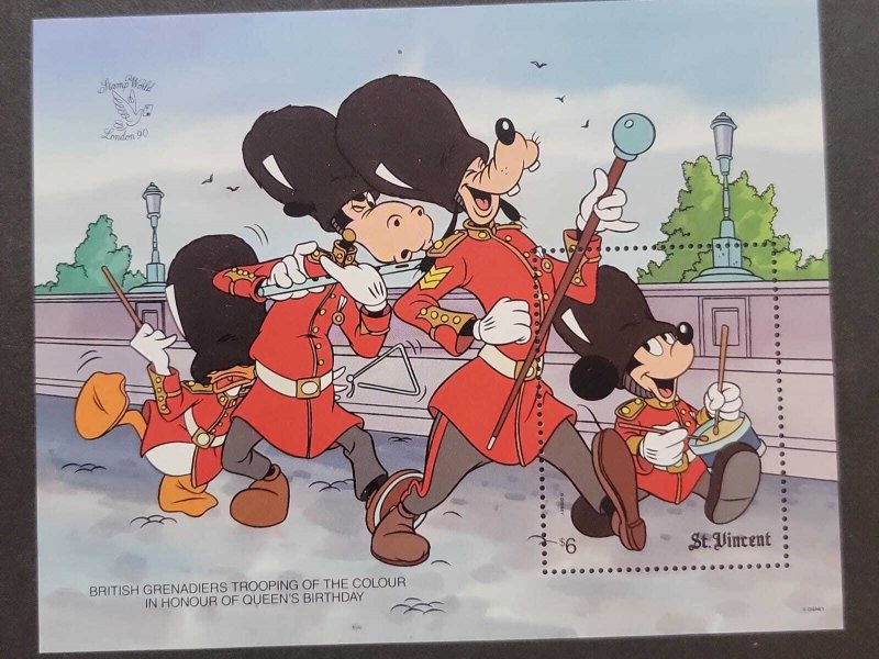 SB) ST. Vincent, Walt Disney´s, Cartoon, Comics, Clarabelle, Goofy ...