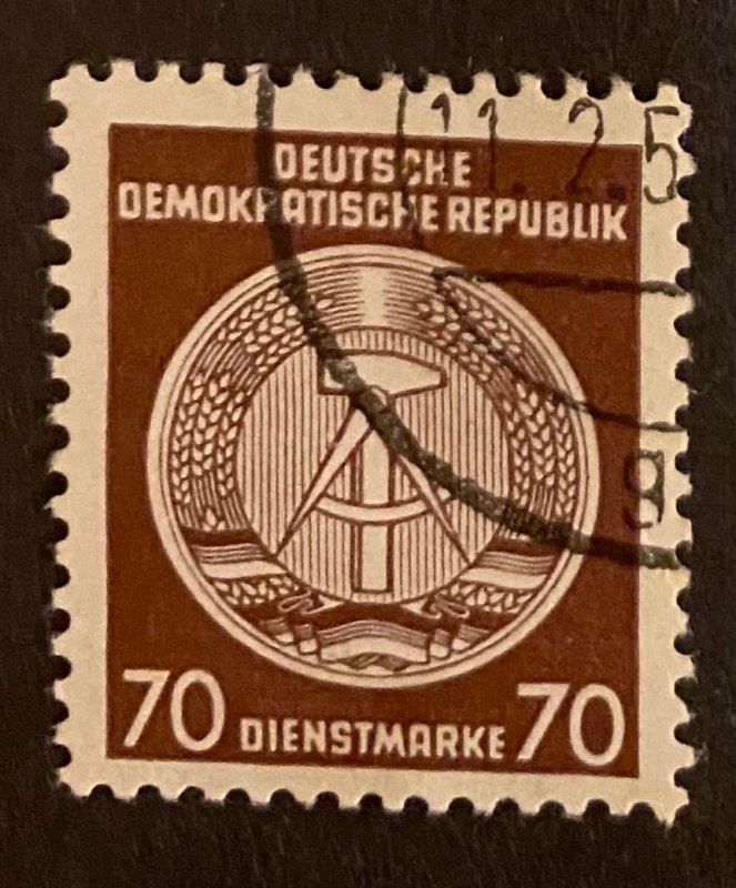 Rare Deutsche Demokratische Republik 70 Dienstmarke German Brown ...