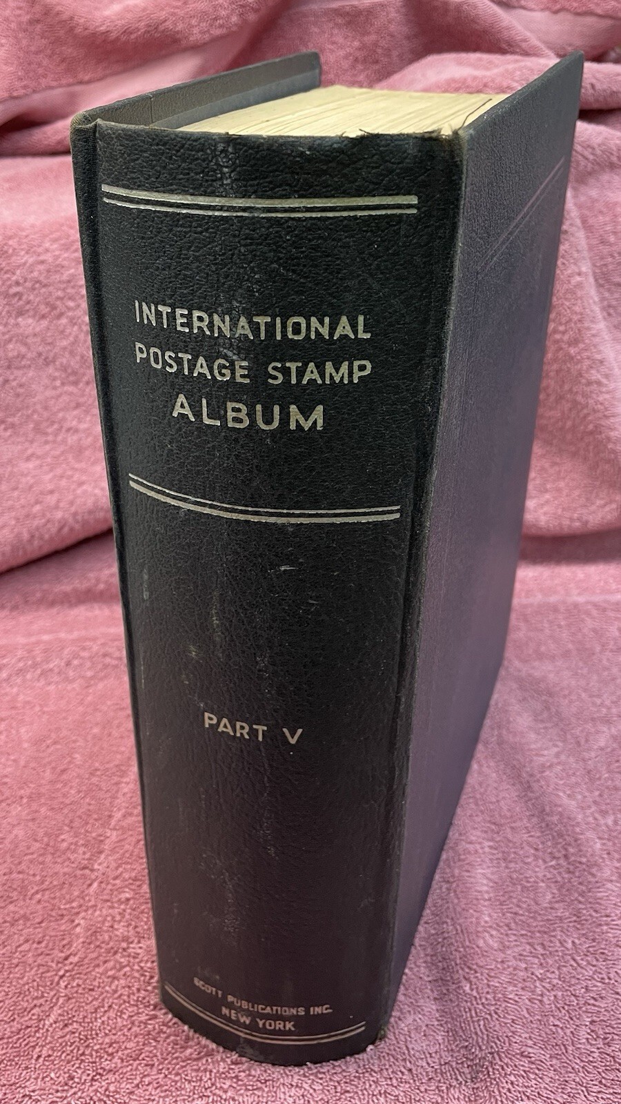 Scott International Postage Stamp Album, Part V, 1960-65, A-Z countries ...