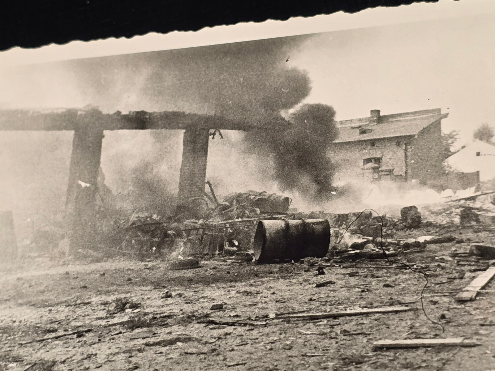 BOMBED AREA SMOKE EXPLOSIONS WAR DAMAGE WW2 WWII German Wartime ...