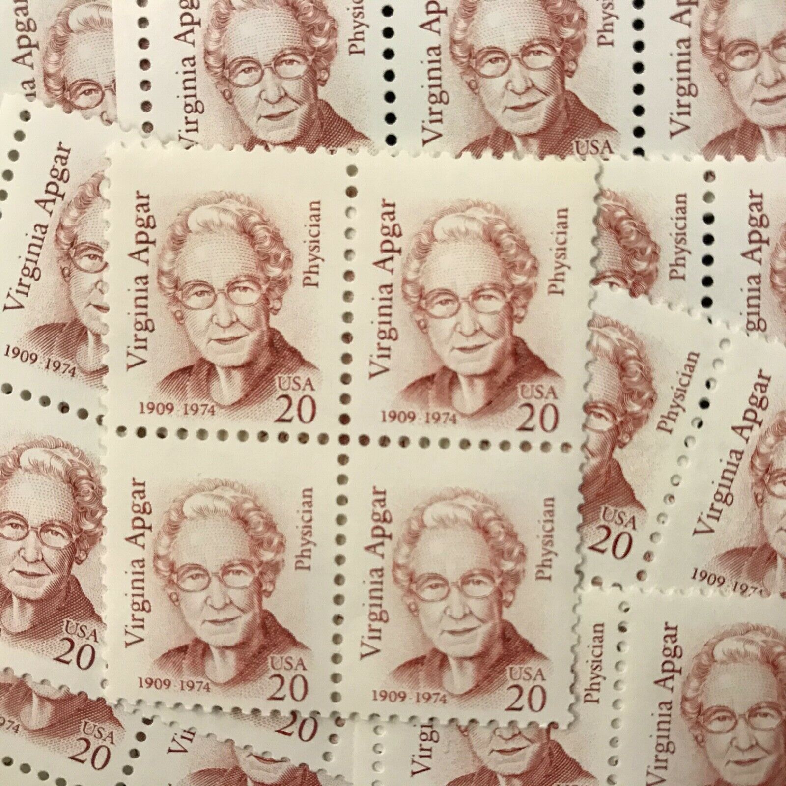 2179 Virginia Apgar , Doctor, red brown 100 MNH 20c stamps $20 face ...
