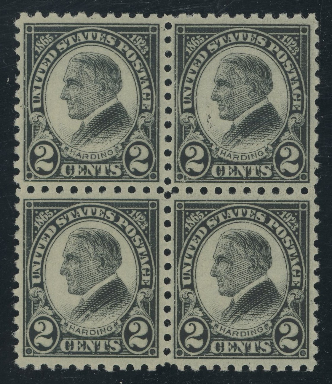 USA 612 - 2 cent Harding Memorial Perf 10 - VF Mint hinged block of 4 ...